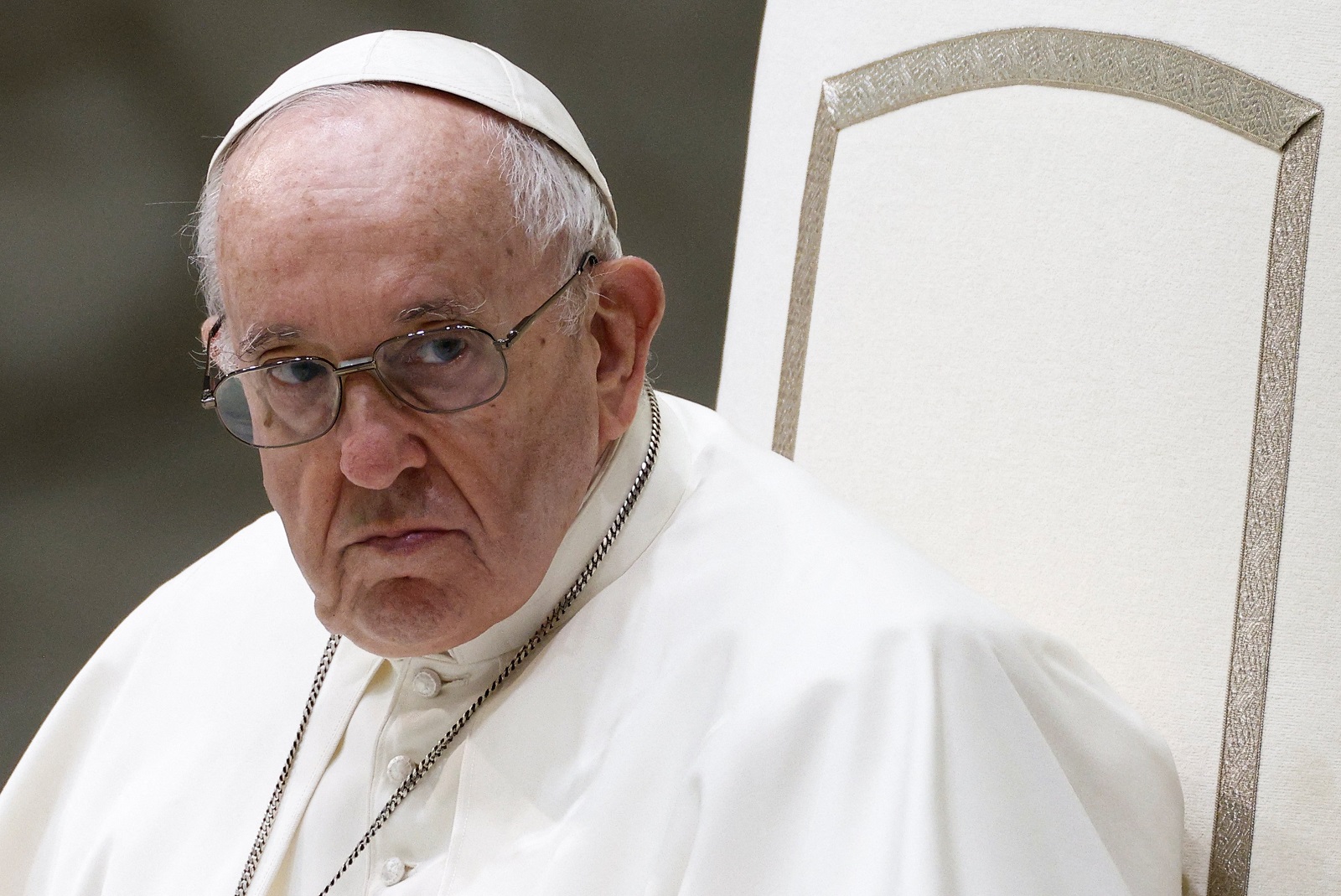 Pope urged to respect ceasefire