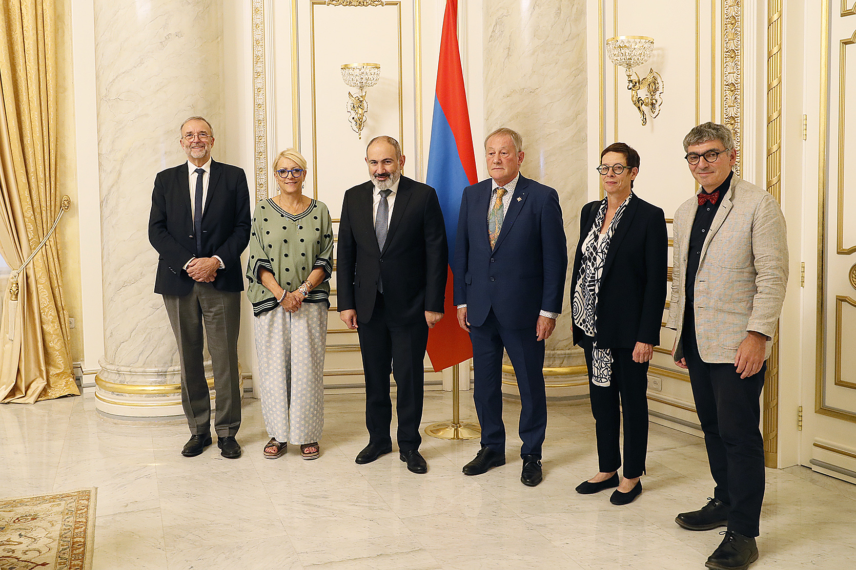PM Pashinyan receives delegation of France-Armenia friendship group of ...