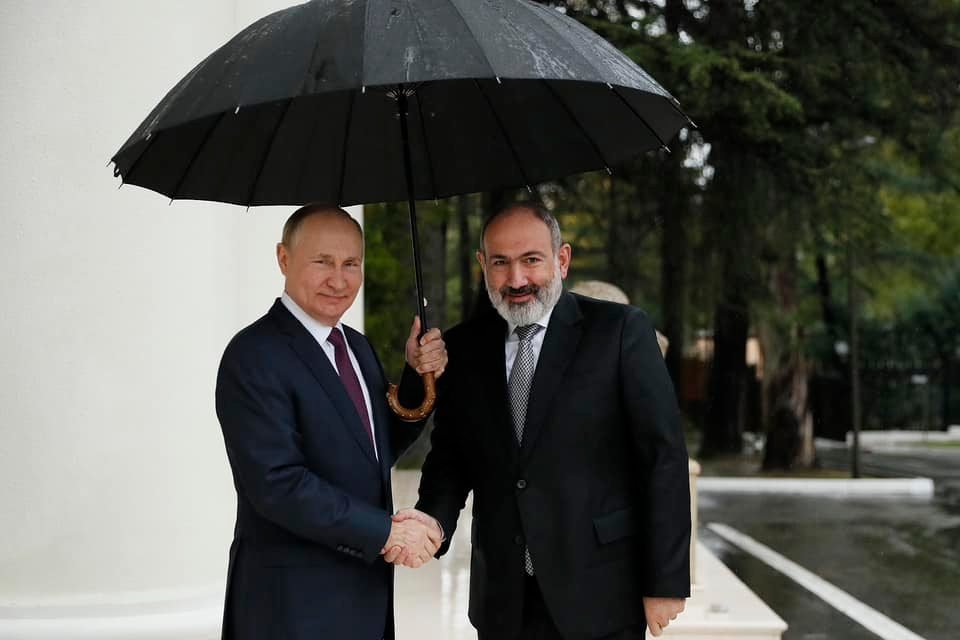 Meeting between Nikol Pashinyan and Vladimir Putin with photos