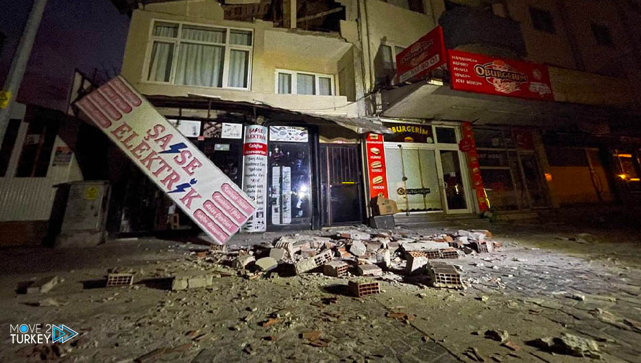 Earthquake shakes northwest Turkey, 50 people injured