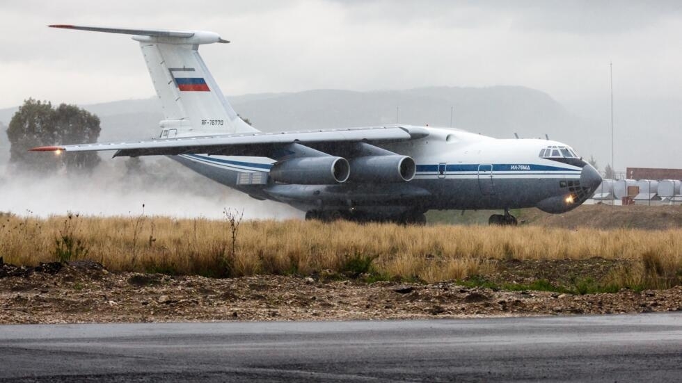 Russia’s Il-76 plane with 65 Ukrainian POWs on board crashes in ...
