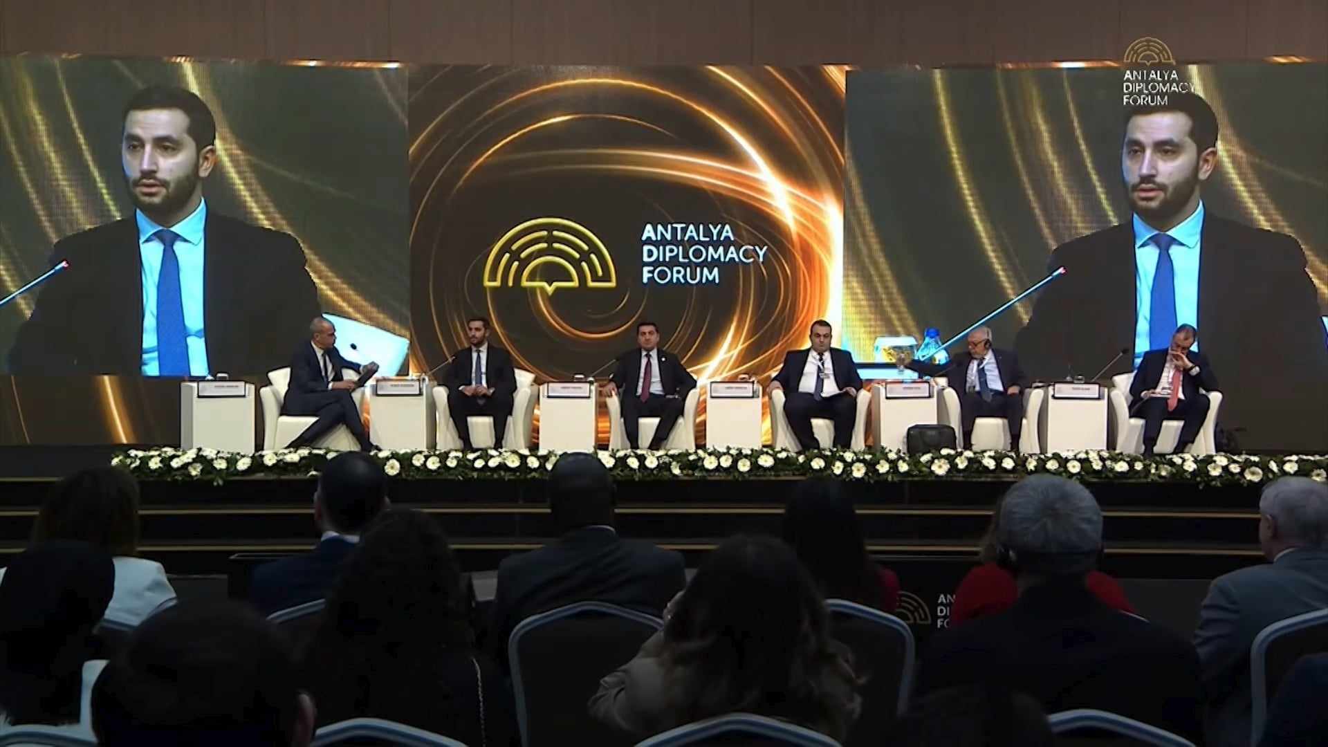 Why should borders be opened only in times of tragedy: Rubinyan to Kılıç