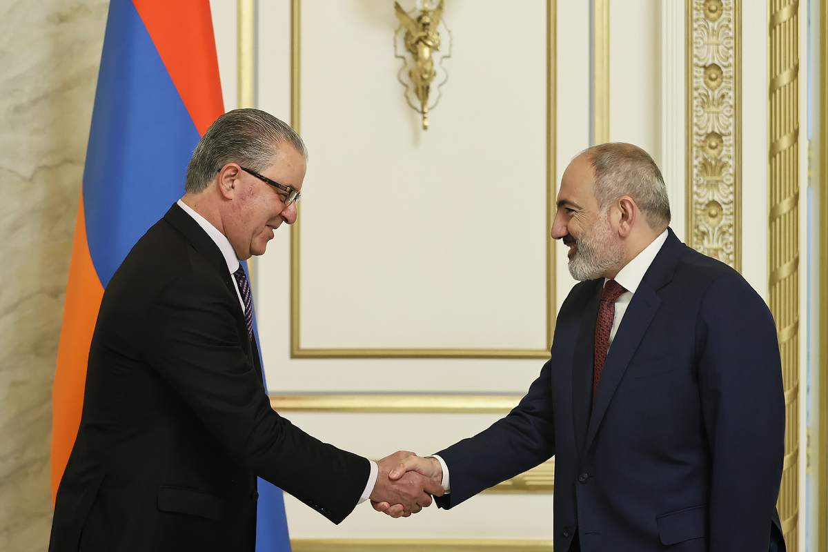 Prime Minister Pashinyan receives Hambik Sarafyan, chairman of the ...