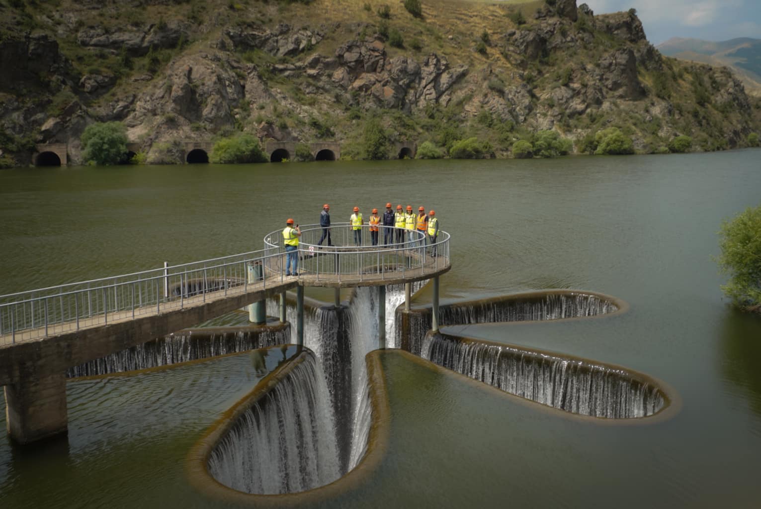 US Ambassador to Armenia visited Contour Global Hydro Cascade