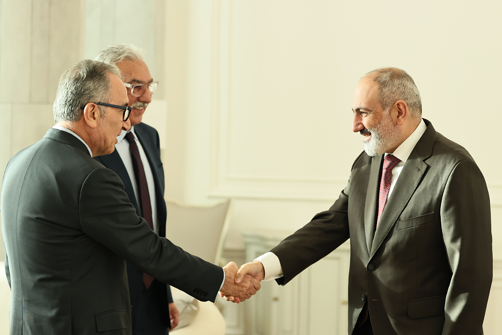 PM Pashinyan received Sam Simonian and Elie Akilian