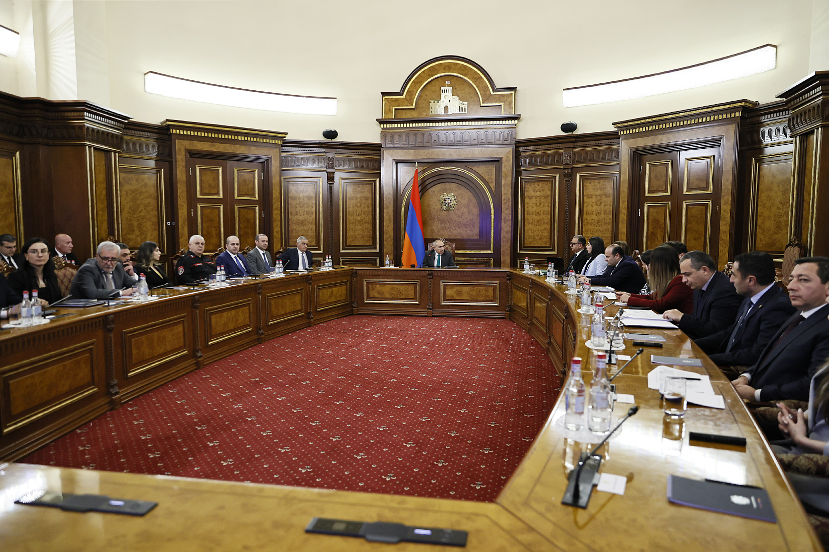 Pashinyan chairs discussion on the implementation of the 2024-2026 Strategic Plan for Police Reforms