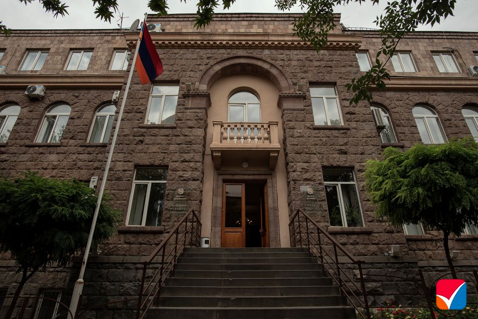 Արեն Մկրտչյանի մանդատը տրվել է Վանիկ Օհանյանին
